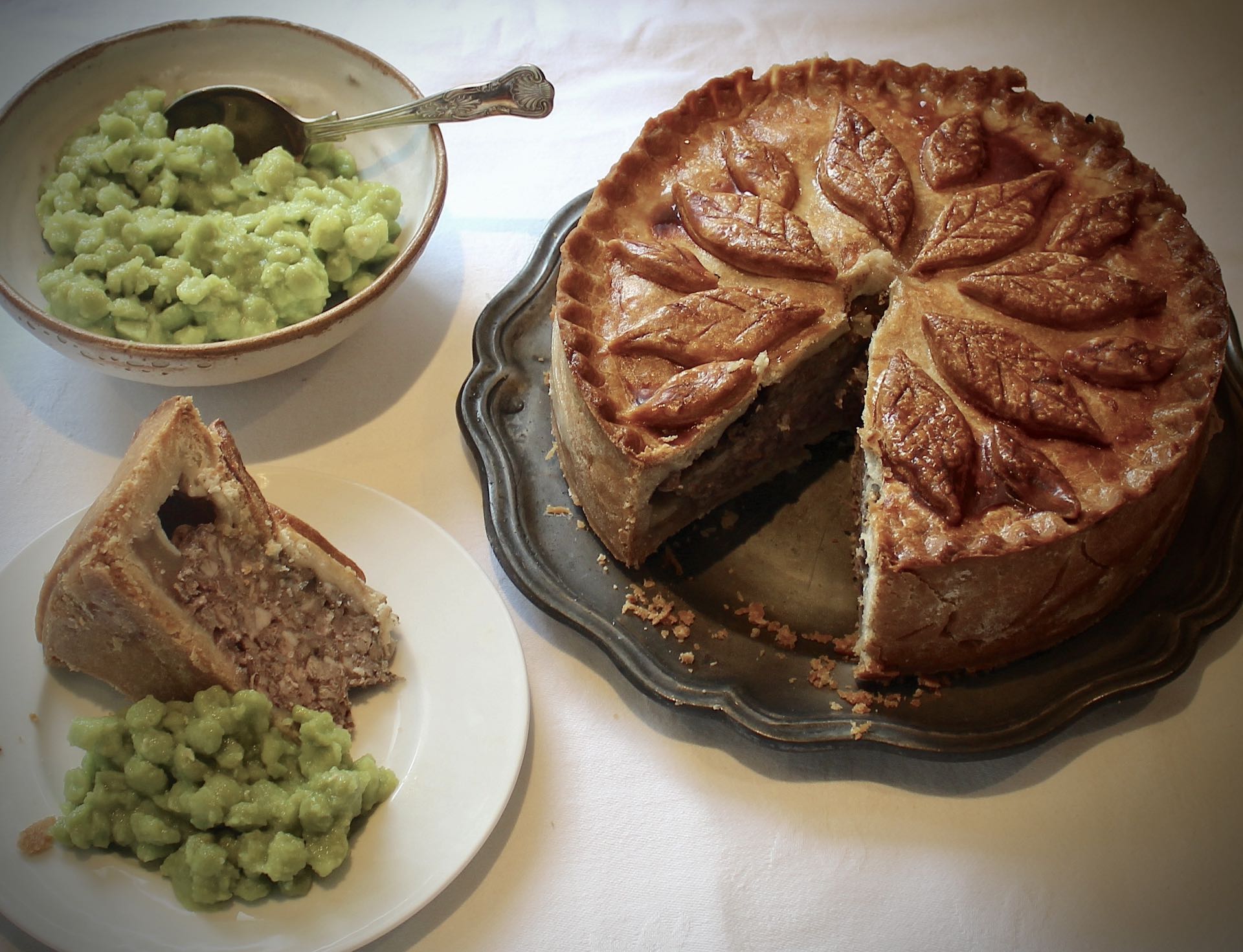 Yorkshire pork pie recipe - Pies, Puddings and Pottages