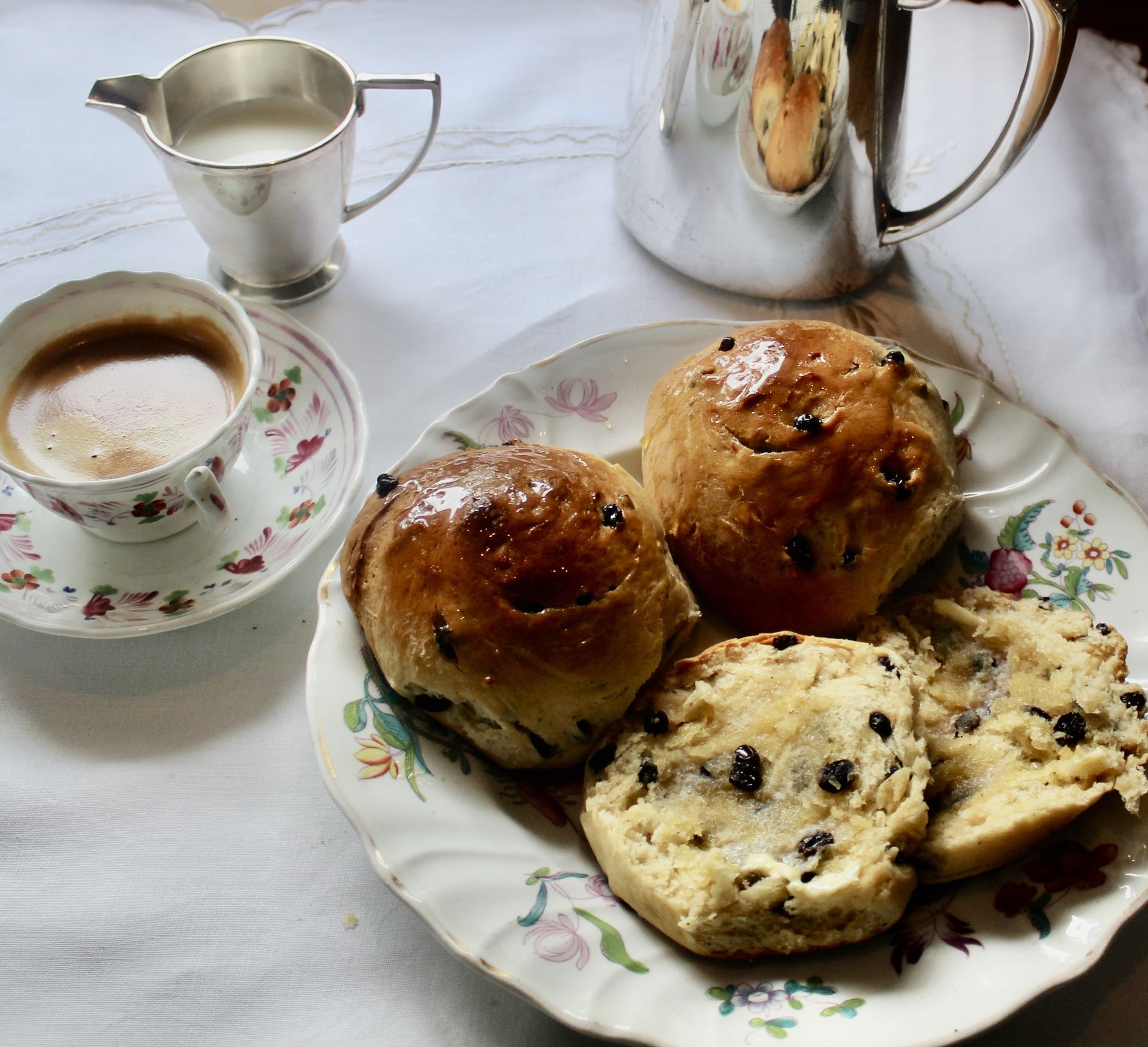 Breakfast cakes recipe - Pies, Puddings and Pottages